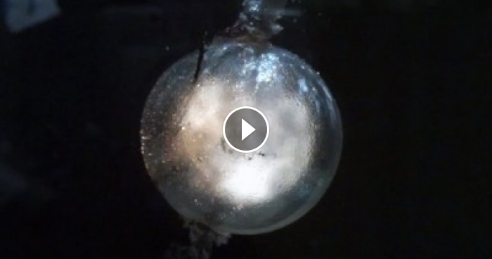 This Is How Underwater Explosions Look Like In Super Slow Motion ...
