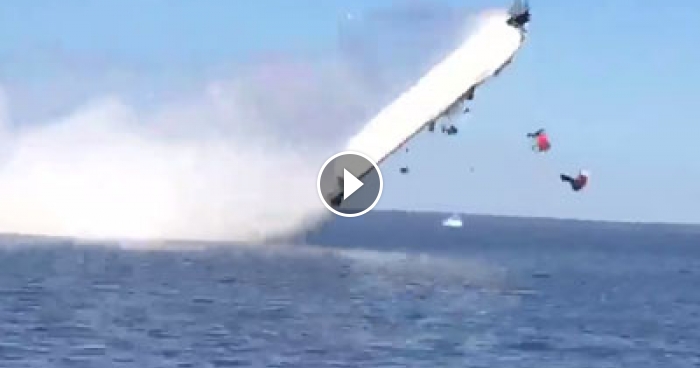 Shocking Video Shows A Moment Of Speedboat Fatal Crash On Potomac River ...