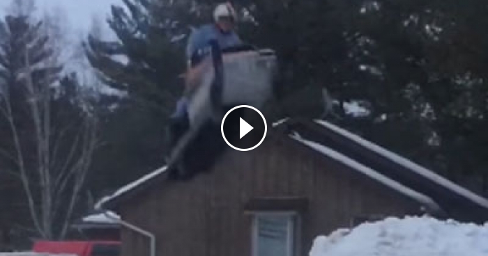 Guy Crashes Hard On Snowmobile Jump, Then He Does It Again | Klipland.com