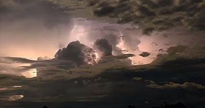 Have You Seen This Footage Of A Mega Storm Over The Kimberley ...