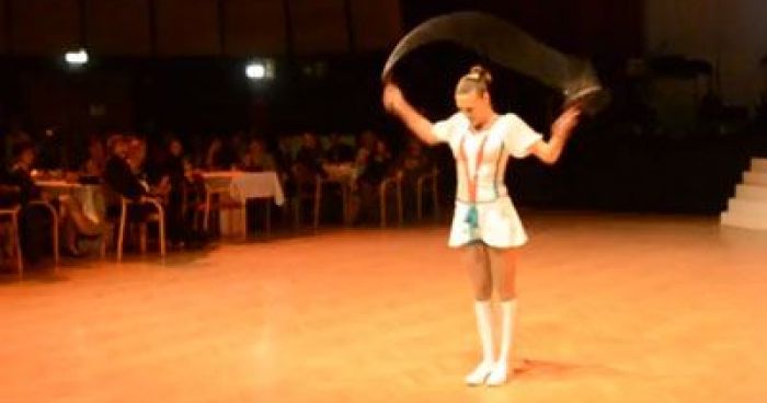 This Cirque Du Soleil Jump Rope Artist Had Our Mouths Hanging Open ...