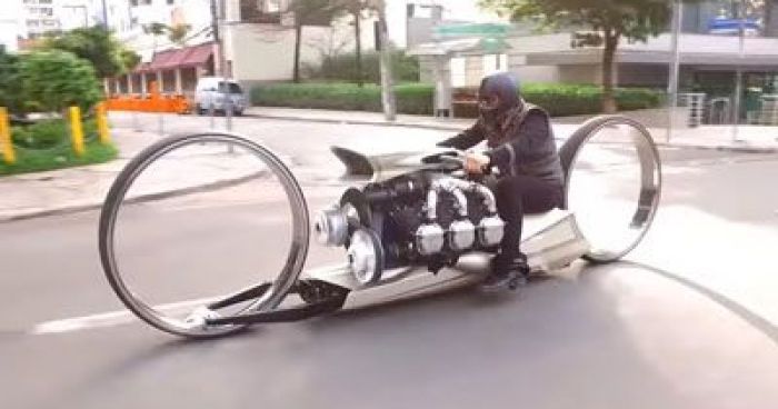 Man Builds "Future" Motorcycle Using An Rolls-Royce Airplane Engine ...