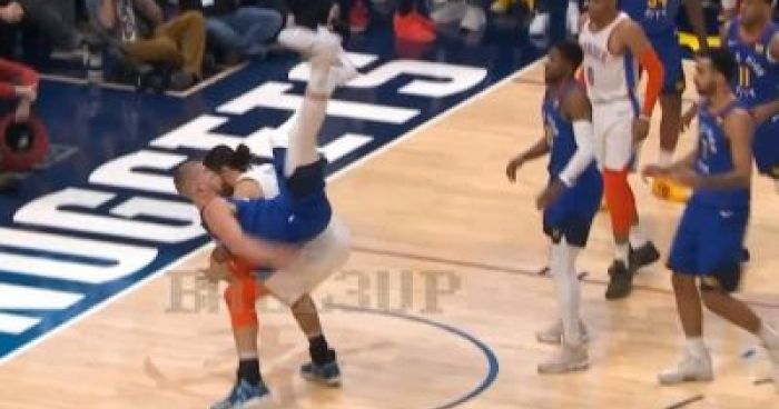 Steven Adams Saves Mason Plumlee From A Scary Season Ending Fall In NBA ...
