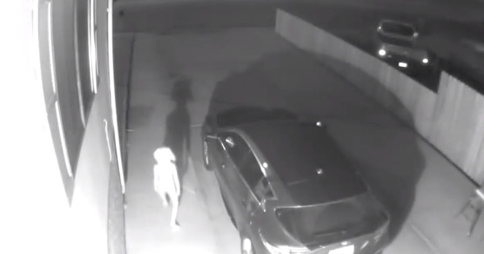 Spooky Footage From Security Cam During The Night Leaves Homeowner ...