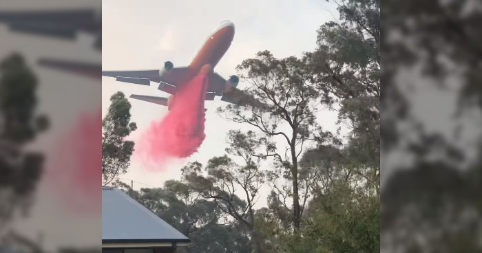 Man Captures Mighty Scene Of Fire-Fighting Aircraft Puting Out Flames ...
