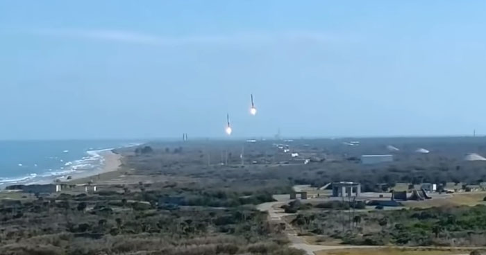 Extremely Loud Sonic Booms Generated From SpaceX's Rockets Landing ...