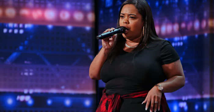 Singer Shaquira McGrath Follows Her Dreams Performing Country Hit On ...
