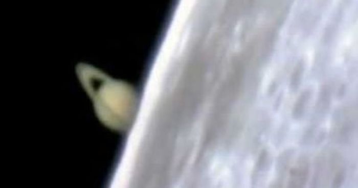 Saturn Rising Over The Moon's Horizon | Klipland.com