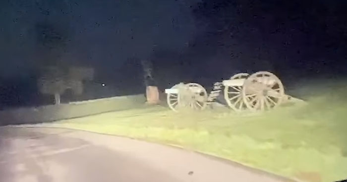 Bizarre Footage From Gettysburg Shows Two Ghosts 157 Years After The ...