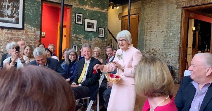 84-Year-Old Grandma Steals The Show As Flower Girl At Wedding ...
