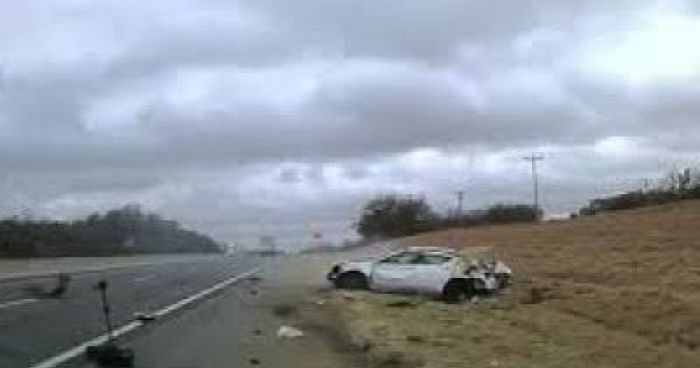 Police Chase Ends With Spike Strips Crash Klipland