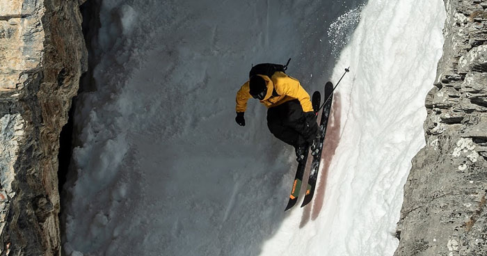 Candide Thovex Shows Crazy Feat At Tight Ski Slope | Klipland.com