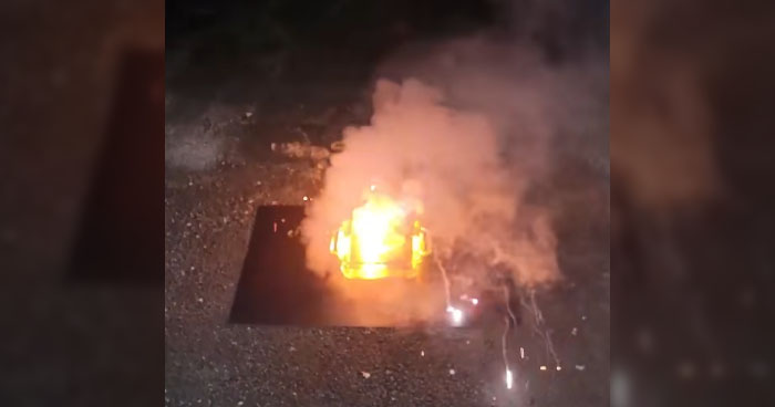 Man Opens Lithium Battery, Explodes When Placed In A Water | Klipland.com