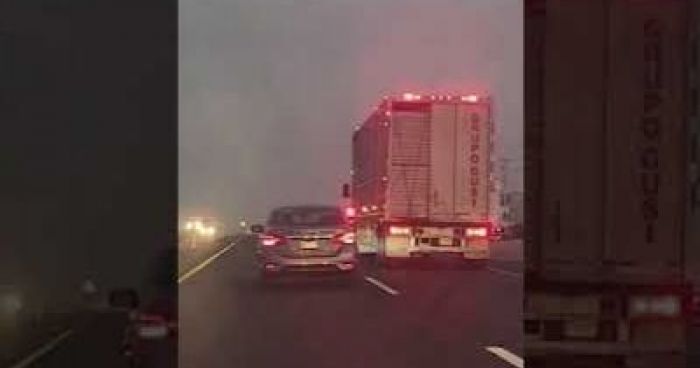 Semi-Truck Crashes After Refusing To Let Cars Pass | Klipland.com