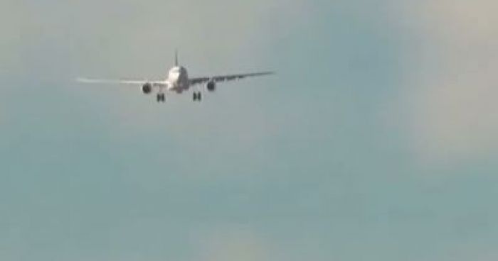 Two Planes Nearly Collided At An Airport | Klipland.com