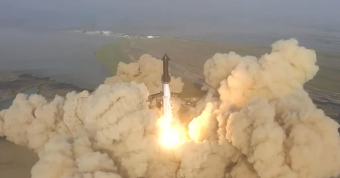 Spacex S Starship Rocket Explodes 4 Minutes After Launch Klipland