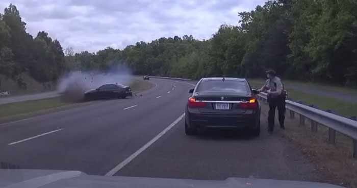 Speeding Driver Nearly Hits A Police Officer On Traffic Stop | Klipland.com