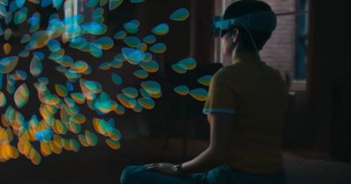 Apple Introduces New VR Glasses Apple Vision Pro | Klipland.com