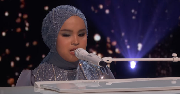 Blind Singer Putri Ariani Performs Elton John's Song In The Finals Of ...