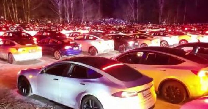 Tesla Light Show World Record | Klipland.com