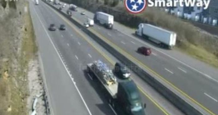 Distracted Driver Plows Into Tractor Trailer | Klipland.com