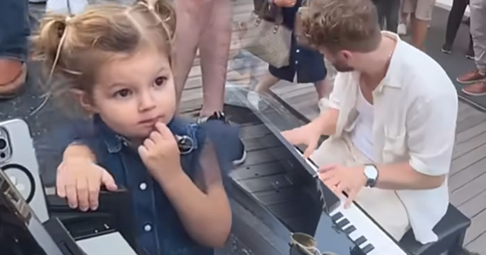 Heartwarming Moment: 3-Year-Old Girl Sings "Titanic" Song with Street ...