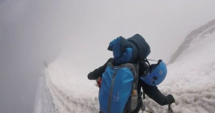 Man Slips And Nearly Falls To Death On Mont Blanc | Klipland.com